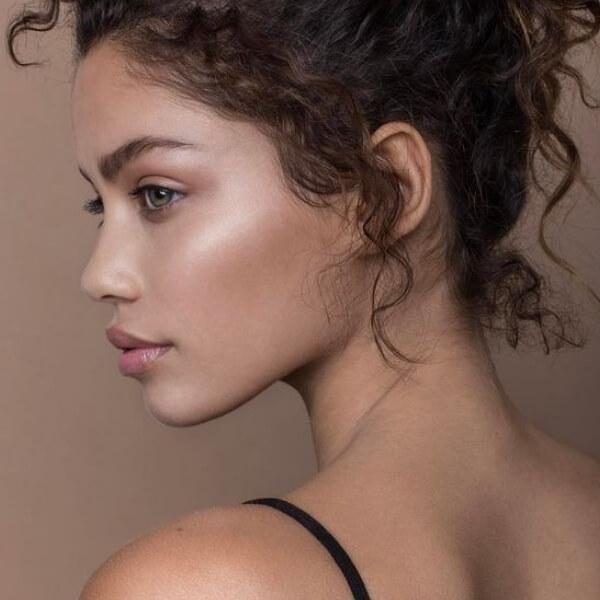 7 Super Easy Ways to Stop Makeup Melt Down in The Heat – tumi's life ...